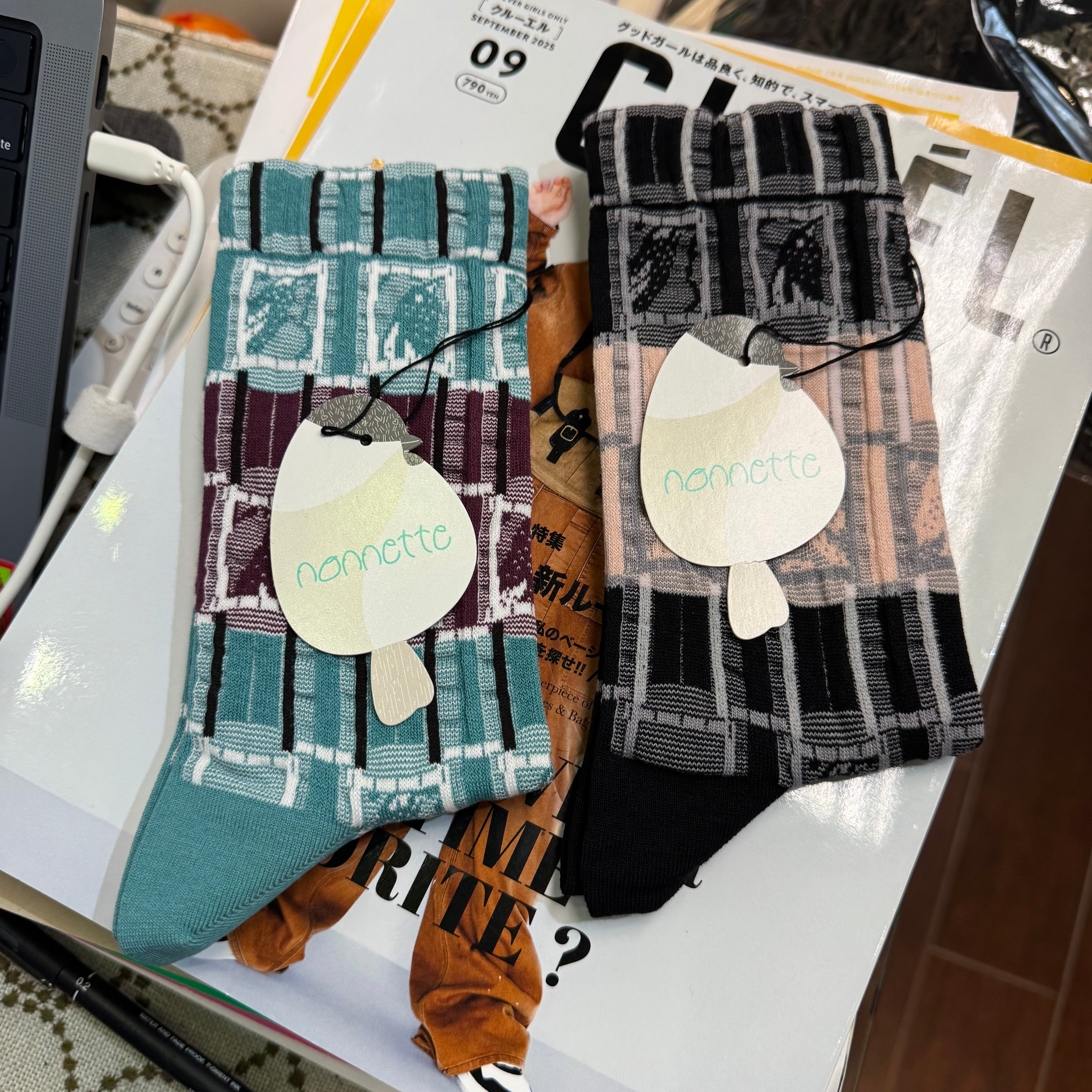 Nonette Bumpy line Socks, 2 Colors, made in Japan – Match-it
